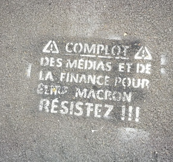 Podcast : Résister aux théories du complot et aux faits alternatifs ...